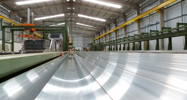 Perfilado de Alumínio ripado